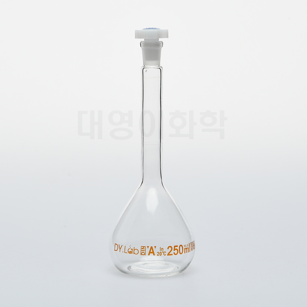 대영이화학 메스플라스크(백색) 유리 메스플라스크 BORO 3.3 경질 1급 DY1060 5ml 10ml 20ml 25ml ... 대영이화학 메스플라스크(백색) 유리 메스플라스크 BORO 3.3 경질 1급 DY1060 5ml 10ml 20ml 25ml ...